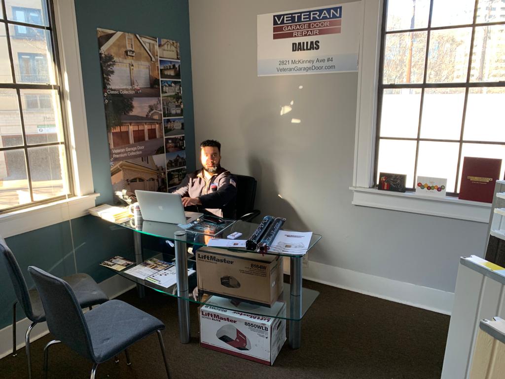 Find the Perfect Garage Door Pros for Your Home | Texas Experts