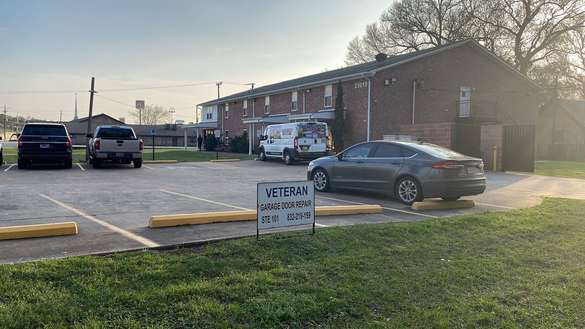 Veteran Garage Door Repair Of New Caney - Texas Homeowner