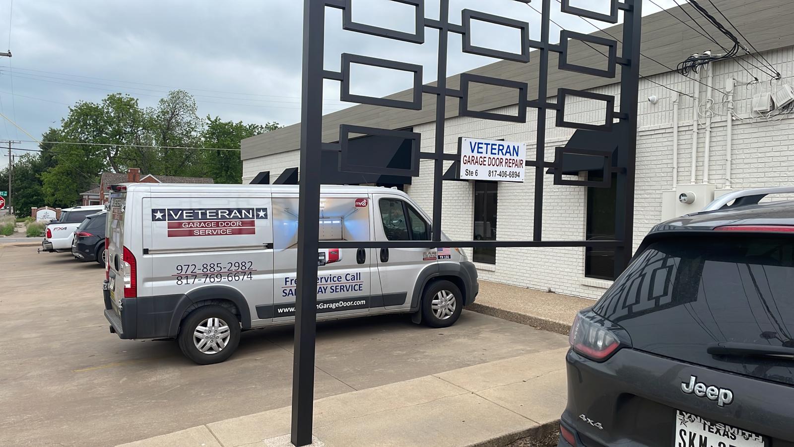 Veteran Garage Door Repair Of Cleburne TX | No Drive Up Fee | 817-406 ...