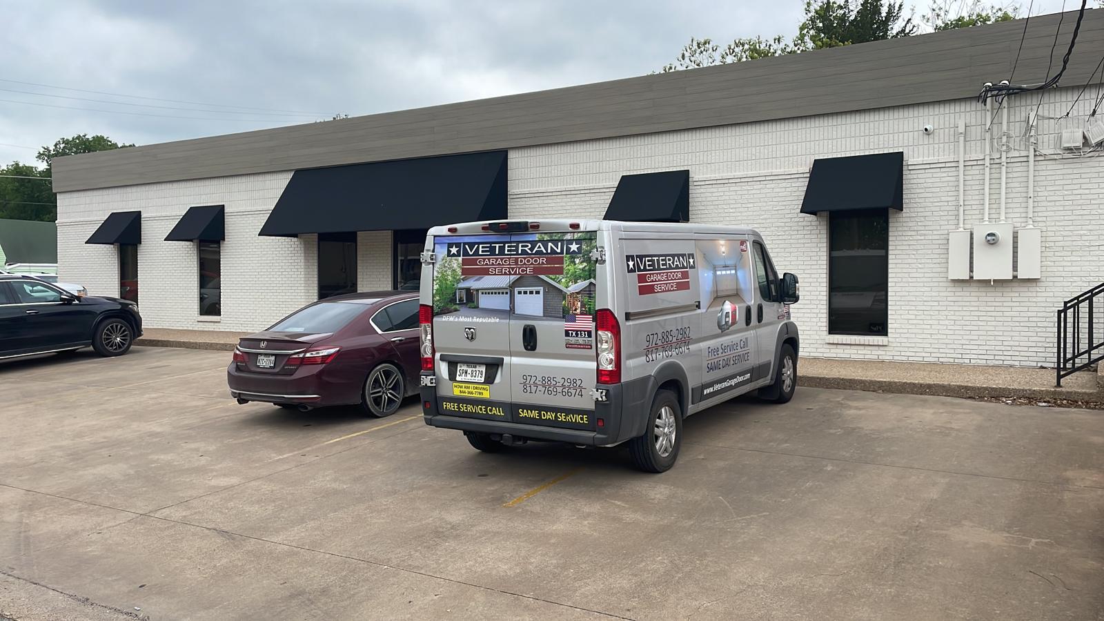 Veteran Garage Door Repair Of Cleburne TX | No Drive Up Fee | 817-406 ...